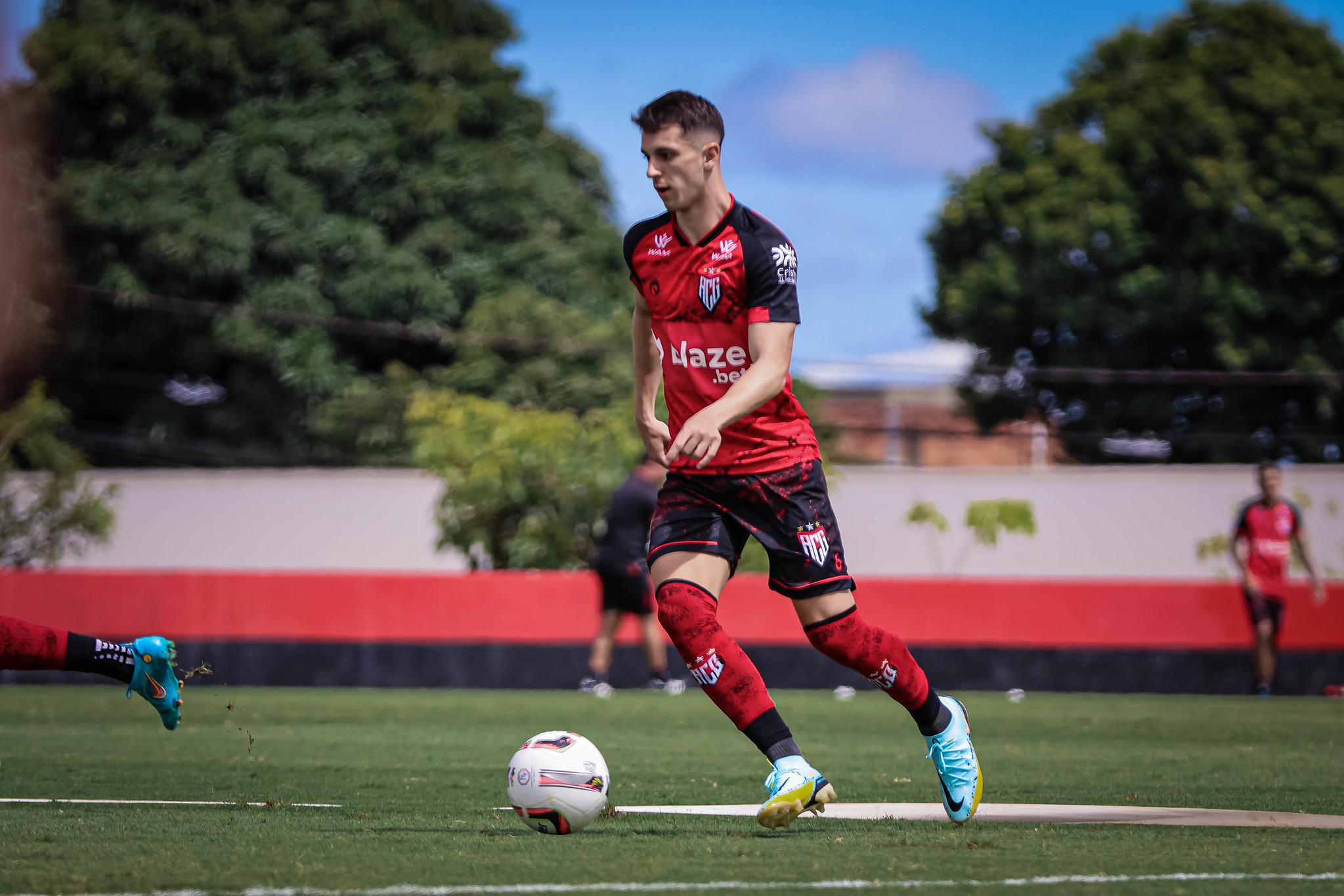 Atual campeão, Atlético Goianiense visita o Grêmio Anápolis em sua ...
